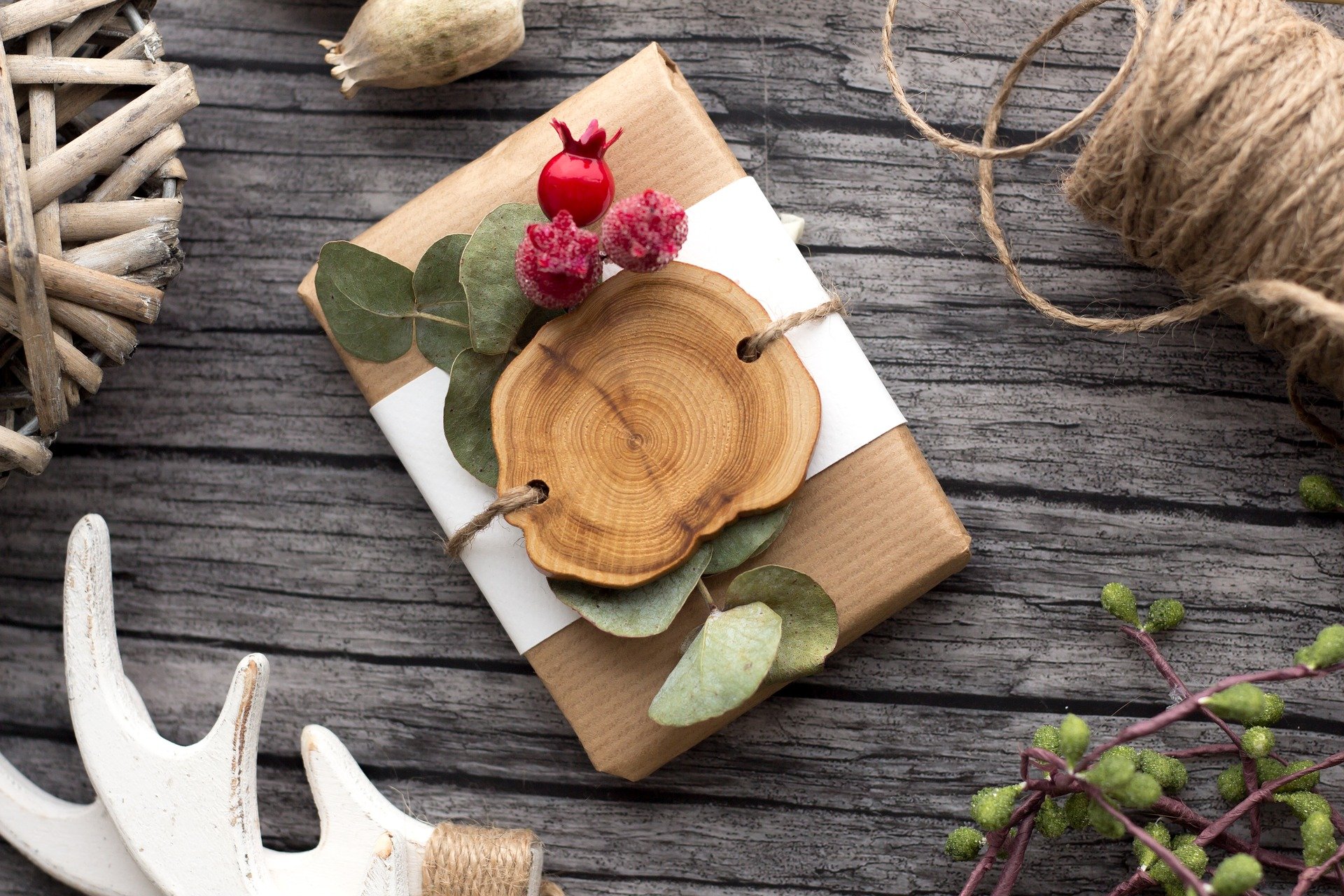 20 Great Heartfelt Christian Gift Ideas - Spiritually Hungry